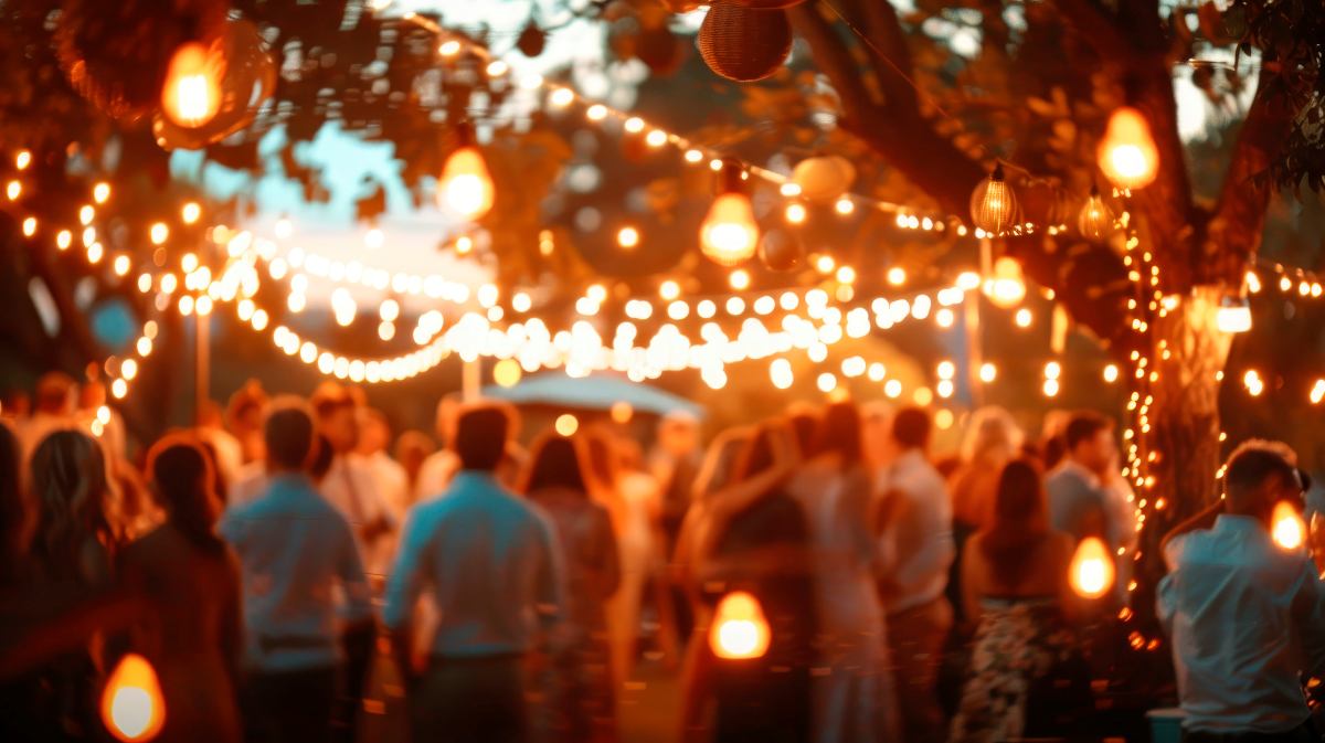 How to Create the Best Atmosphere for Your Outdoor Event